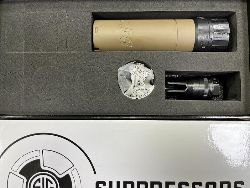 【楊格玩具】現貨~ SIG 風格 SLX 556C QD 戰術火帽+消音器 滅音管 鋼製快拆 黑/沙色 | 露天市集 | 全台最大的網路購物市集