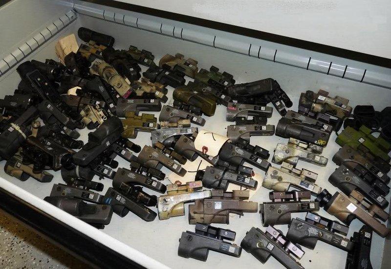 NSW 流出 真品 Trijicon RX01NSN Reflex Red Dot 4MOA 自發光內紅點瞄鏡 售出賞圖 | 露天市集 | 全 ...