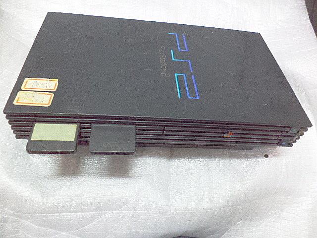 露天二手3C大賣場 SONY PS2 SCPH-50007遊戲主機附手把 2支 記憶卡 2 品號 50007 | 露天市集 | 全台最大的網路購物市集