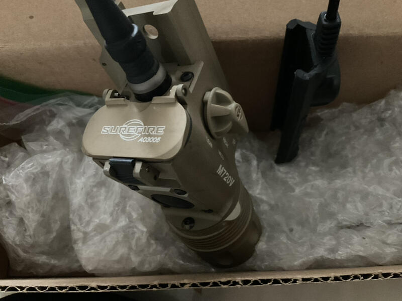 Surefire M720V IR LED戰術槍燈 TAN色 真品 | 露天市集 | 全台最大的網路購物市集