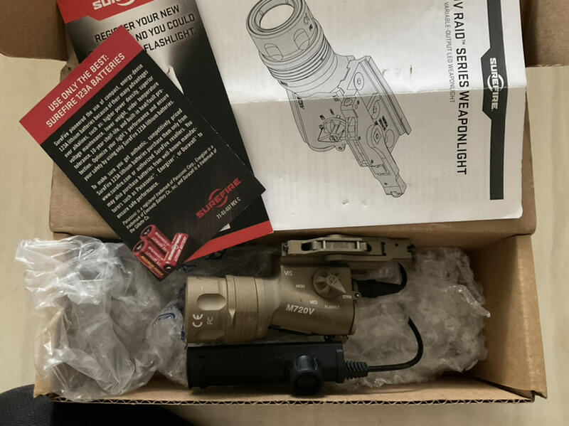 Surefire M720V IR LED戰術槍燈 TAN色 真品 | 露天市集 | 全台最大的網路購物市集