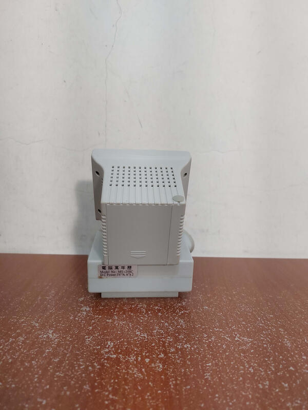 庫存老品 早期 台灣製 Mesonic CRT 螢幕 電腦 桌機造型 萬年曆 時鐘 | 露天市集 | 全台最大的網路購物市集