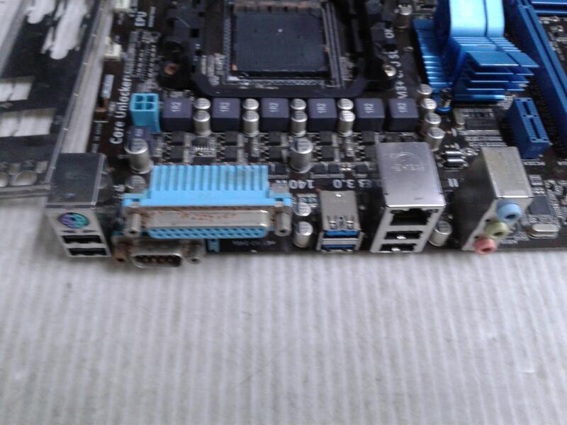 創憶電腦 】ASUS M5A87 DDR3 AM3 主機板 附檔板 直購價 500元 | 露天市集 | 全台最大的網路購物市集