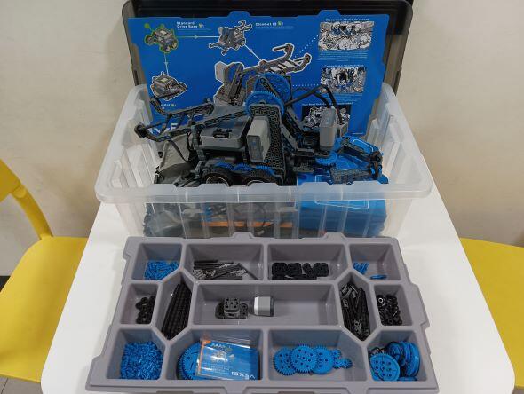 VEX IQ Super Kit 機器人 8成新 | 露天市集 | 全台最大的網路購物市集