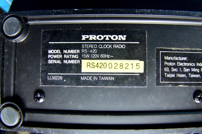 早期 PROTON RS-420 時鐘 am fm 收音機 ～～功能正常 | 露天市集 | 全台最大的網路購物市集