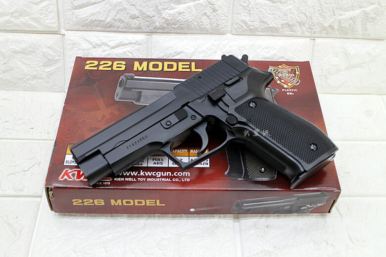 台南 武星級 KWC P226 手槍 空氣槍 黑 ( KA15 SIG SAUGER MK25 BB槍BB彈手槍 | 露天市集 | 全台最大的網路購物市集