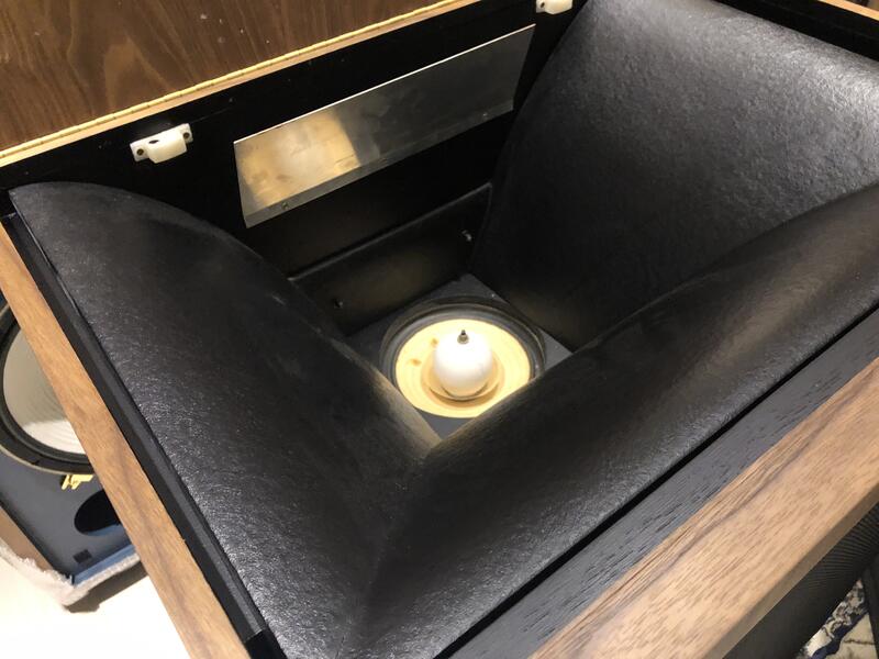 Lowther Audiovector 稀少號角全音域喇叭前方低音P2M上方號角全音域P4M原裝箱全新胡桃木皮無傷*方框 | 露天市集 | 全 ...