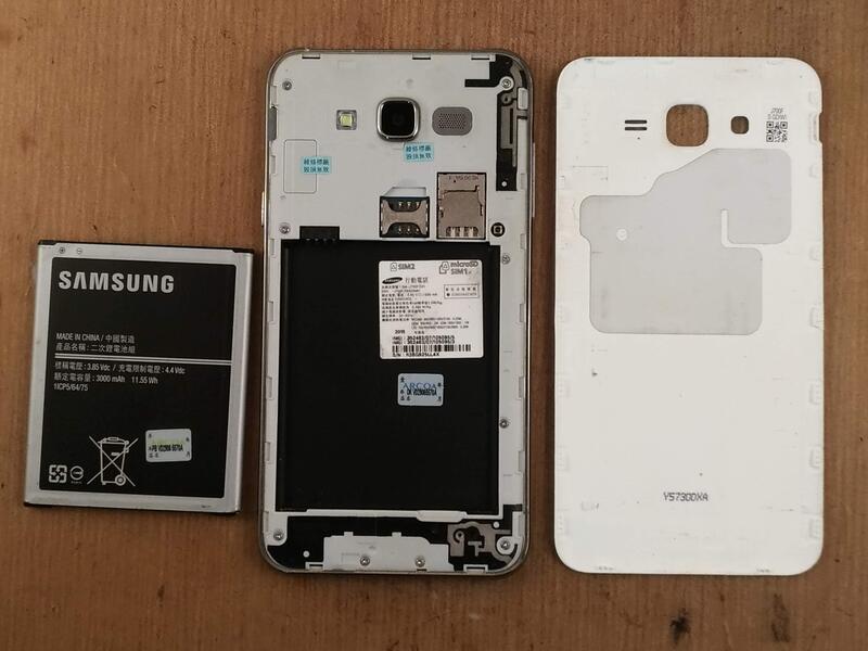二手 Samsung Galaxy J7 16GB (SM-J700F/DH) 無VoLTE 白色#2 | 露天市集 | 全台最大的網路購物市集