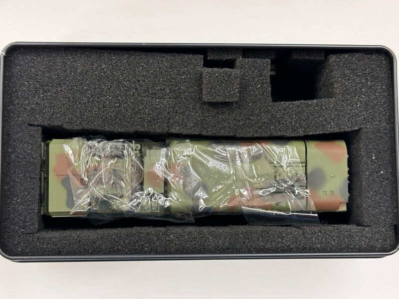 《模王 現貨》 國軍 台灣 軍用 油罐車 M978 A2 比例 1/72 塑膠完成品 | 露天市集 | 全台最大的網路購物市集