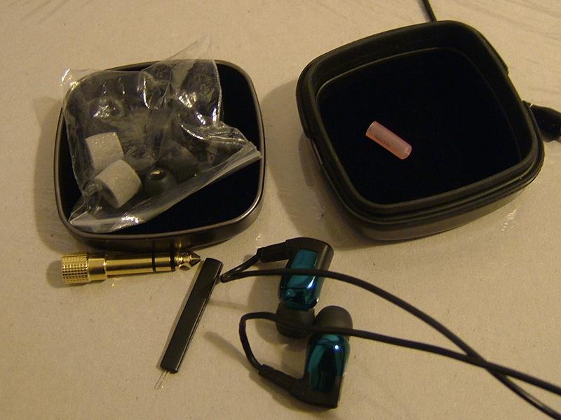 UE TF10 TF-10 ※台北快貨※全新盒裝 Ultimate Ears TripleFi 10 三單體抗噪耳機 | 露天市集 | 全台最 ...