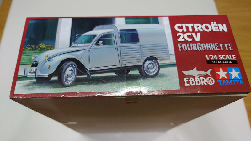 EBBRO 1/24 1:24 CITROEN 2CV FOURGONNETTE | 露天市集 | 全台最大的網路購物市集