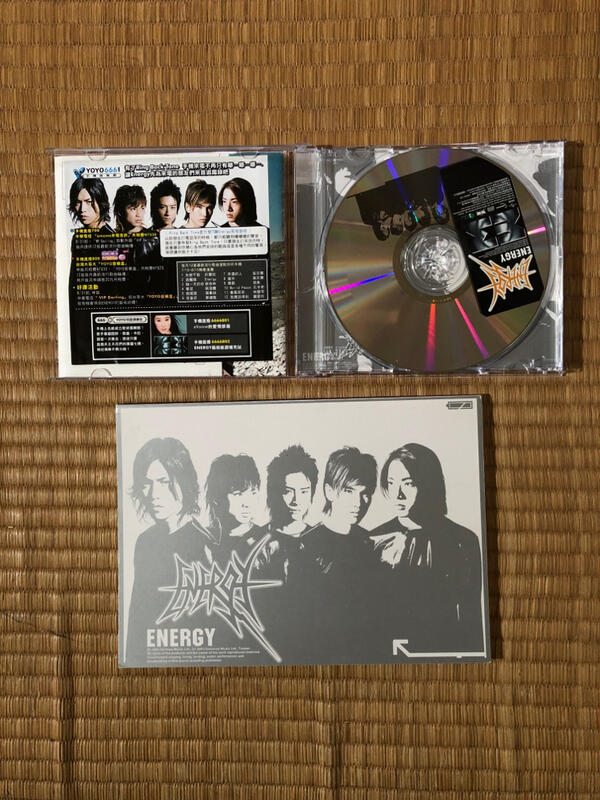二手CD ENERGY第三張專輯 (附贈寫真日記)+ 親筆簽名專輯 3g白1 | 露天市集 | 全台最大的網路購物市集