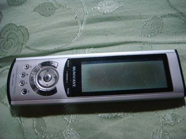 SUNWAVE SRC-3200 智慧型觸控式遙控器 無其他配件 不含電池 | 露天市集 | 全台最大的網路購物市集