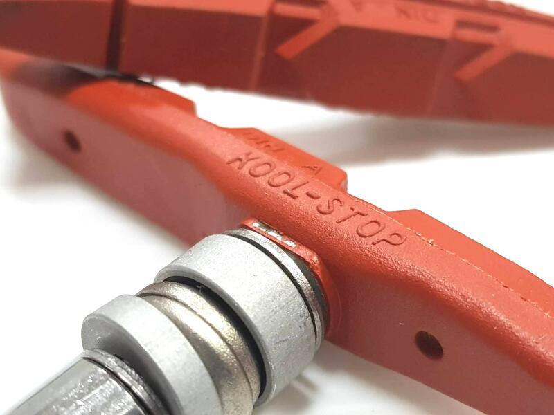 全新卡裝美國製Kool Stop Thinline 螺紋三文魚 V夾煞車皮(SRAM DT SWISS TEKTRO參考 | 露天市集 | 全 ...