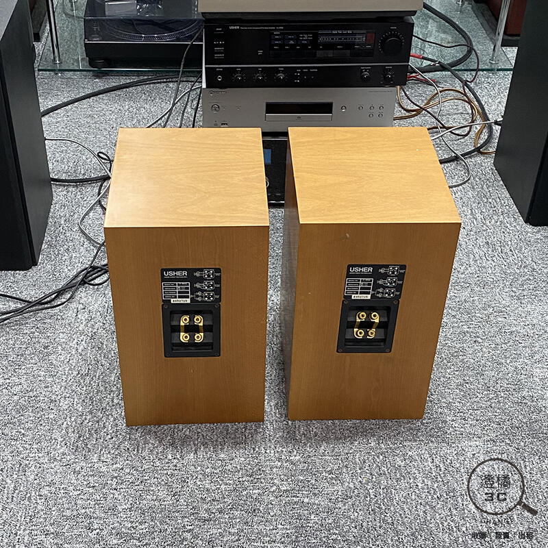 『澄橘』USHER V9801 書架喇叭 一對 木紋《二手交換買賣》A76120 | 露天市集 | 全台最大的網路購物市集