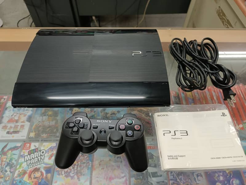 新北市板橋可面交賣PS3 250G公司貨4007型新型薄型主機盒書齊全功能正常--只賣4000元買到賺到超便宜 | 露天市集 | 全台最大的網路購物市集