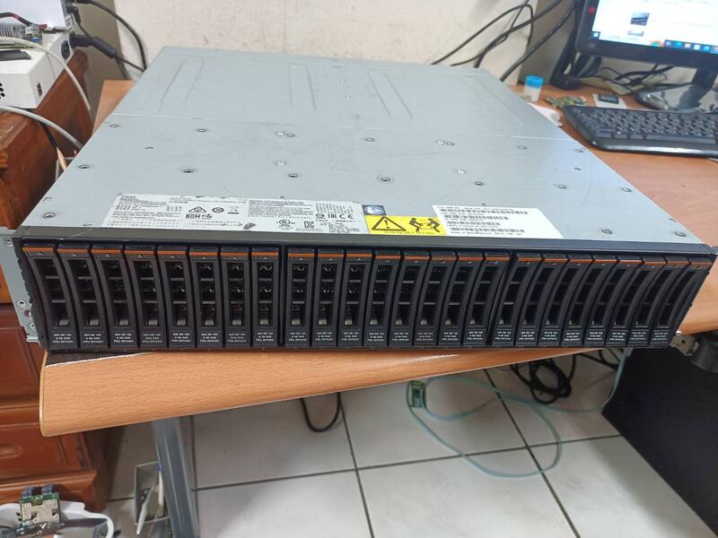 IBM V3500 Storage /controller * 2 / Ac power * 2/900G*24 | 露天市集 | 全台最大的 ...