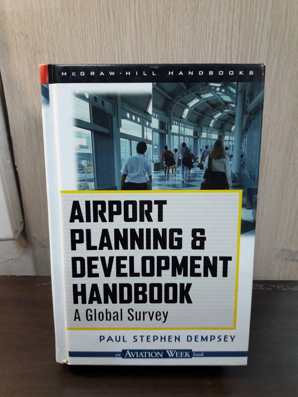 {雅舍二手書店} AIRPORT PLANNING & DEVELOPMENT HANDBOOK 精裝本 | 露天市集 | 全台最大的網路購物市集