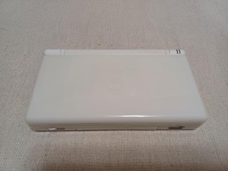 【DS&3DS】收藏出清 任天堂 NDSL NDS Lite 主機 白色 祼機 正版 日版 現況品 請詳閱說明 B | 露天市集 | 全台最大的網路購物市集
