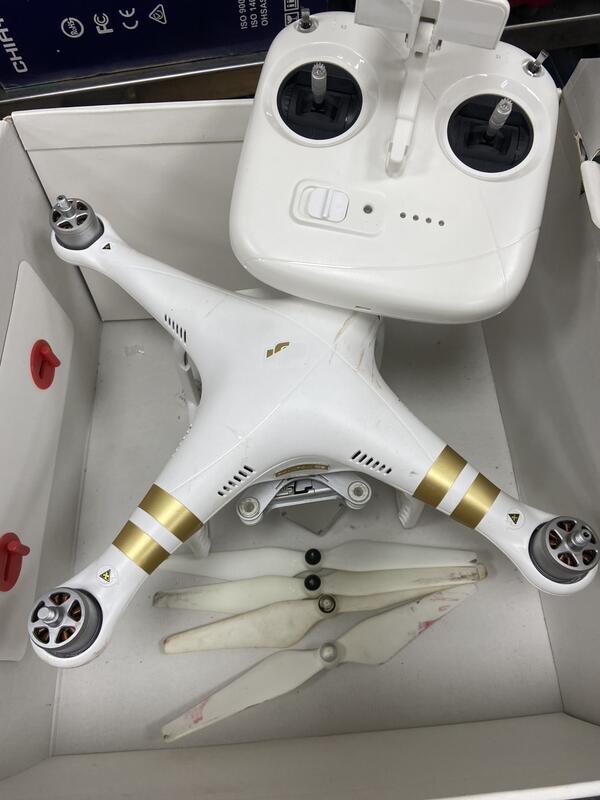 【幸福七號倉】零件機//DJI Phantom 3 SE 型號:W328(無電池) | 露天市集 | 全台最大的網路購物市集