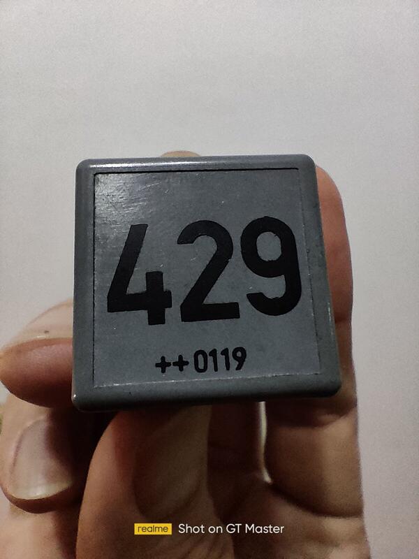 VW 429號 繼電器 原廠零件 (引擎控制單元 ECU Relay) | 露天市集 | 全台最大的網路購物市集