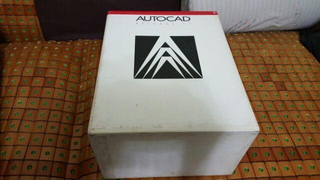 早期 正版 AUTOCAD R11 工業繪圖軟體 /DOS 386/軟碟片/完整盒裝 | 露天市集 | 全台最大的網路購物市集