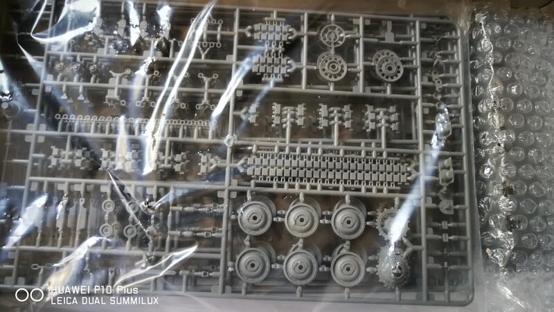 Amusing Hobby AH 1/35 德國 RU251 輕型偵察戰車 未組模型 | 露天市集 | 全台最大的網路購物市集