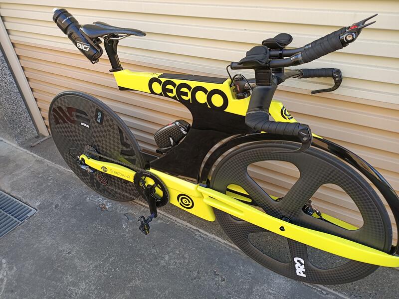 (感謝注目,已售) 95% 新 Ceepo Shadow- R 三鐵 計時 (L) 車架 | 露天市集 | 全台最大的網路購物市集