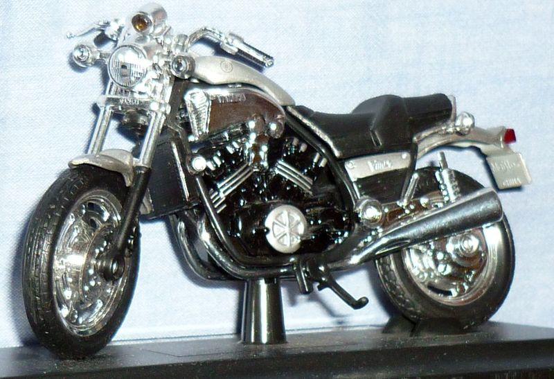 Maisto YAMAHA Vmax 1/18 | 露天市集 | 全台最大的網路購物市集