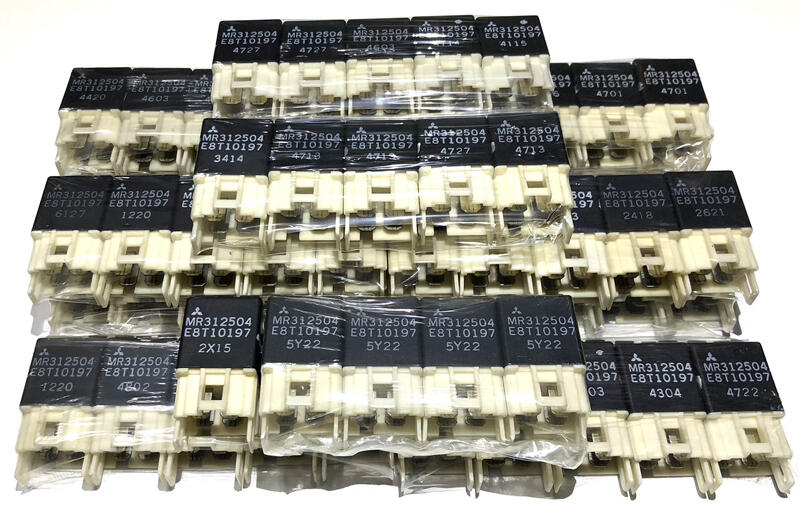 三菱 SAVRIN 2.0 2.4 原廠汽油幫浦變速箱繼電器 料號：MR312504 一組3顆 | 露天市集 | 全台最大的網路購物市集