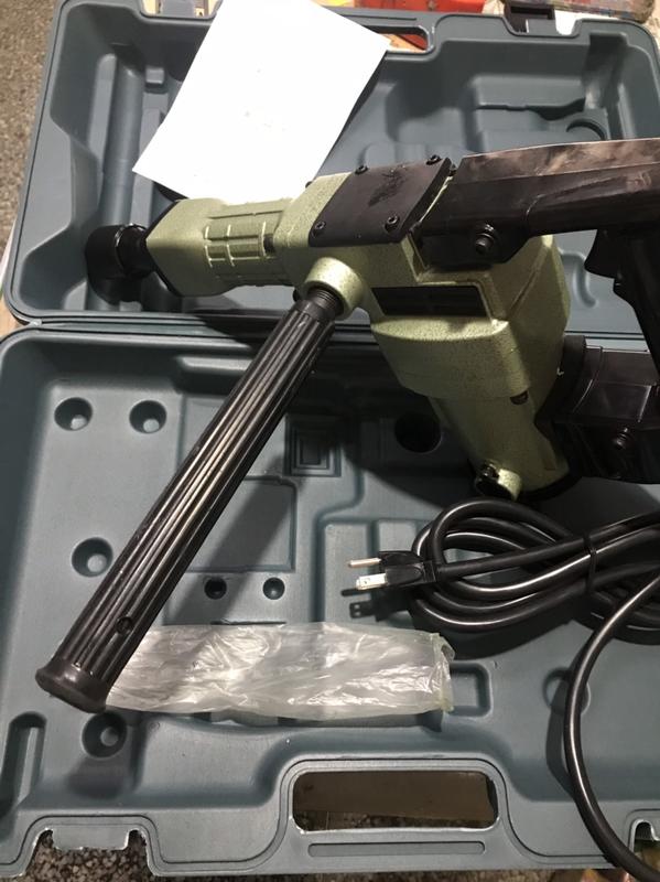 含稅~附尖鑿 台灣製造 英得麗 TM-H41 強力型電動鎚 破壞鎚 電鎚 槍頭久打不熱不失力 h41 元山五金 | 露天市集 | 全台最大的網路購物市集