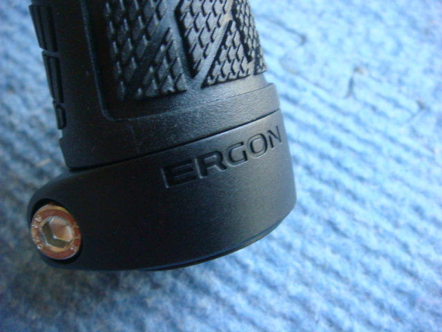 {2+2單車生活}ERGON GA1 Evo 競賽型輕量圓握把 把手套 兩長 120G (VELO GP1 | 露天市集 | 全台最大的網路購物市集