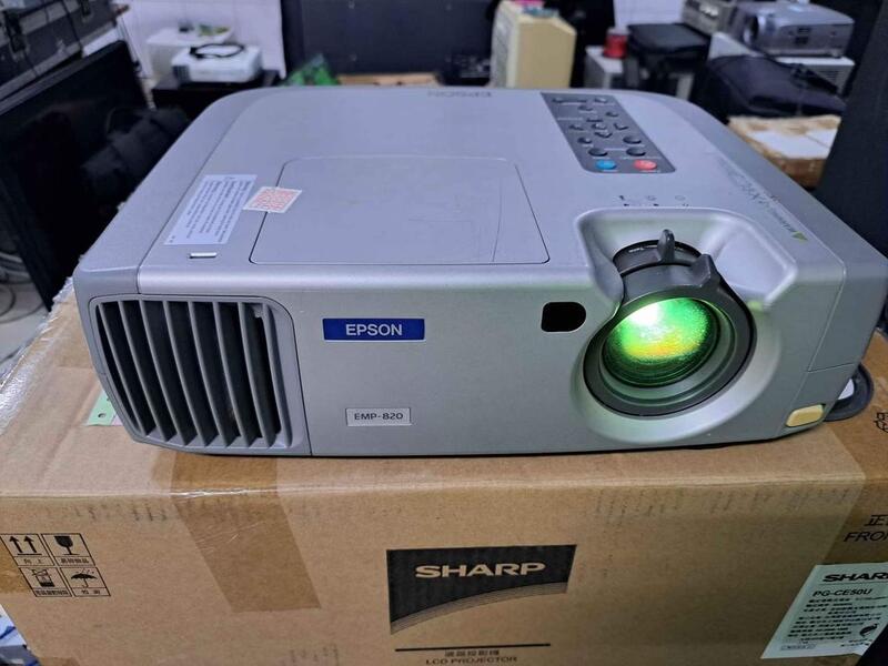 EPSON EMP-820 投影機 電視 電影 影像 2500 ANSI 流明 問題機 | 露天市集 | 全台最大的網路購物市集