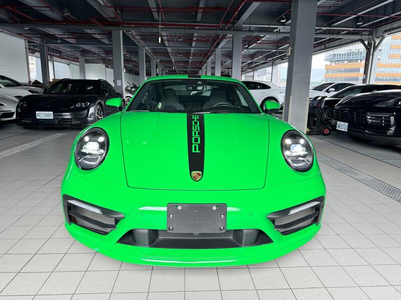 《台北保時捷》2022年 Porsche 992 911 Carrera 4 四驅 經典雙門跑車 台灣保時捷 總代理 | 露天市集 | 全台最 ...