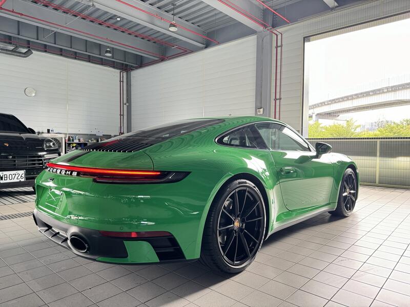 《台北保時捷》2022年 Porsche 992 911 Carrera 4 四驅 經典雙門跑車 台灣保時捷 總代理 | 露天市集 | 全台最 ...