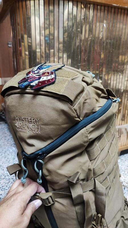 『售出』/黑拉鍊/mystery ranch overload/登山/縱走/軍包/背架/神秘農場 | 露天市集 | 全台最大的網路購物市集