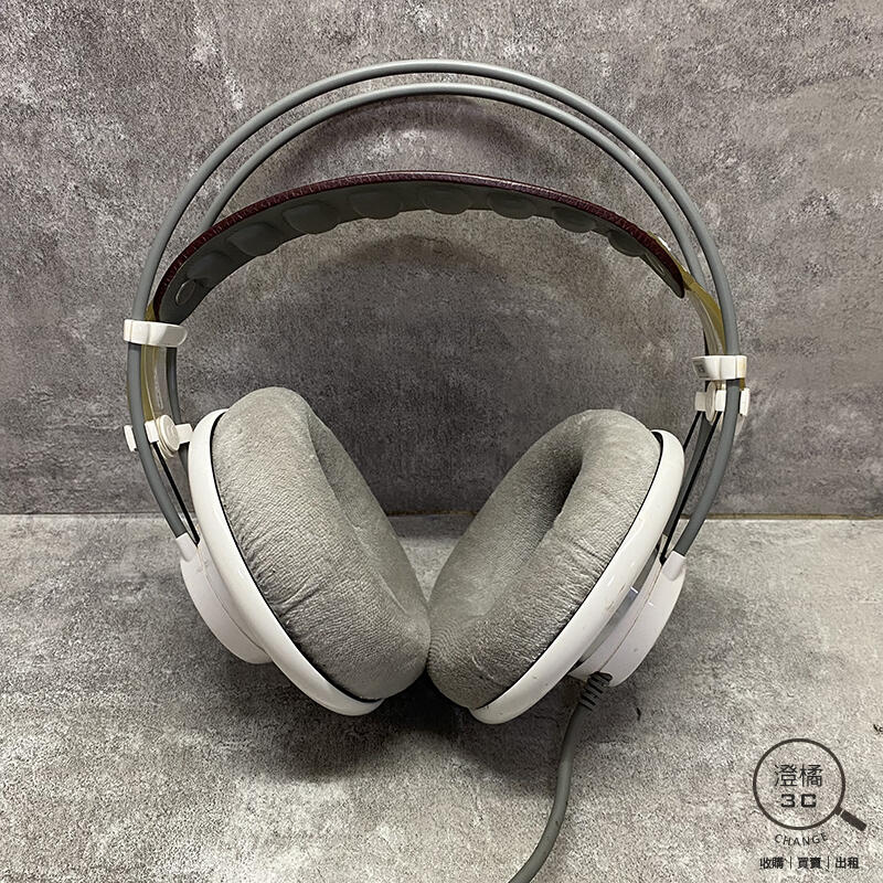 『澄橘』AKG K701 耳罩式有線耳機 白《二手 無盒裝 中古》A75718 | 露天市集 | 全台最大的網路購物市集