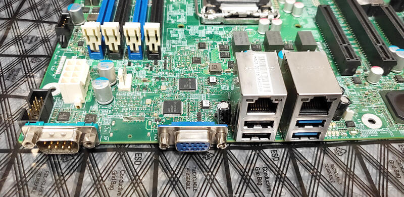 【含稅】Intel S1200V3RPS C222 DDR3 1150 M-ATX 伺服器 工作站 庫存主機板 保三個月 | 露天市集 | 全 ...