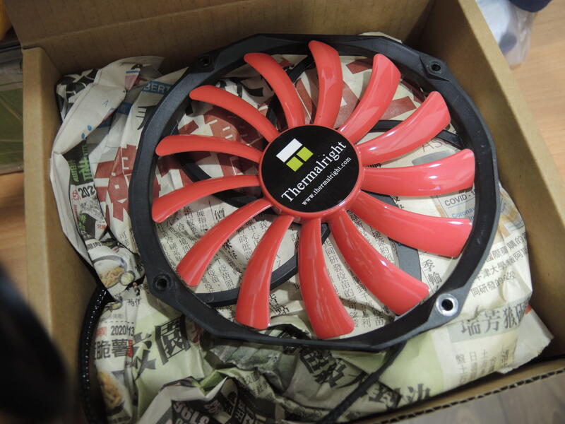 【二手】索摩樂Thermalright利民 AXP-200R 下吹式CPU散熱器 | 露天市集 | 全台最大的網路購物市集