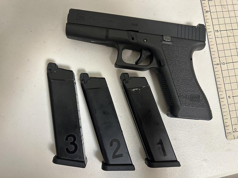 【鐵十字俱樂部】WE WE G17 GEN3 MOS版 一槍三匣 P9M 刻字 | 露天市集 | 全台最大的網路購物市集