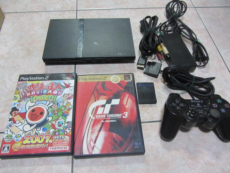 PS2 遊戲主機 75007型 +週邊和2片光碟 | 露天市集 | 全台最大的網路購物市集