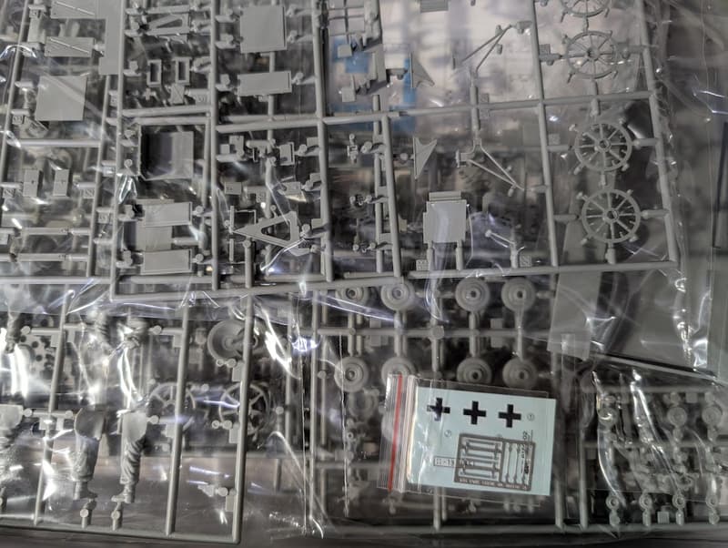 Dragon 6150 ---141/35 二戰德軍 Sd.Kfz.165hummel野蜂自走砲 (初期型) | 露天市集 | 全台最大的網路購物市集