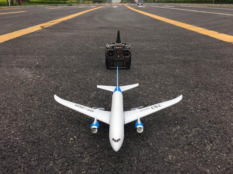 【飛歐FlyO】夢幻客機~787三動作 遙控飛機，內建六軸陀螺儀【大馬達可以慢飛】，DIY親子同樂小朋友就能飛滑翔機 | 露天市集 | 全台最大的網路購物市集