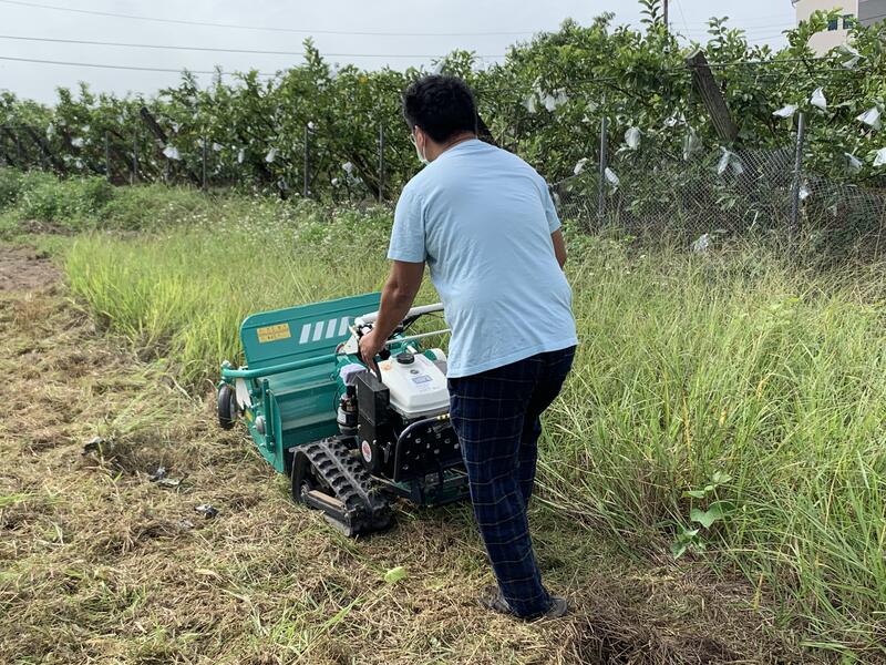 全新日本進口OREC履帶錘刀自走式割草機HRC-664(三菱10馬引擎)果園及專業割草(HONDA台南門市實品) | 露天市集 | 全台最大的網路購物市集