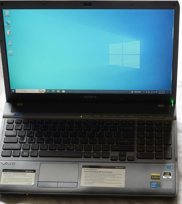SONY VAIO 16.4" 美規筆記型電腦 已升級至WINDOWS 10 繁體中文版 500mb SSD | 露天市集 | 全台最大的網路購物市集