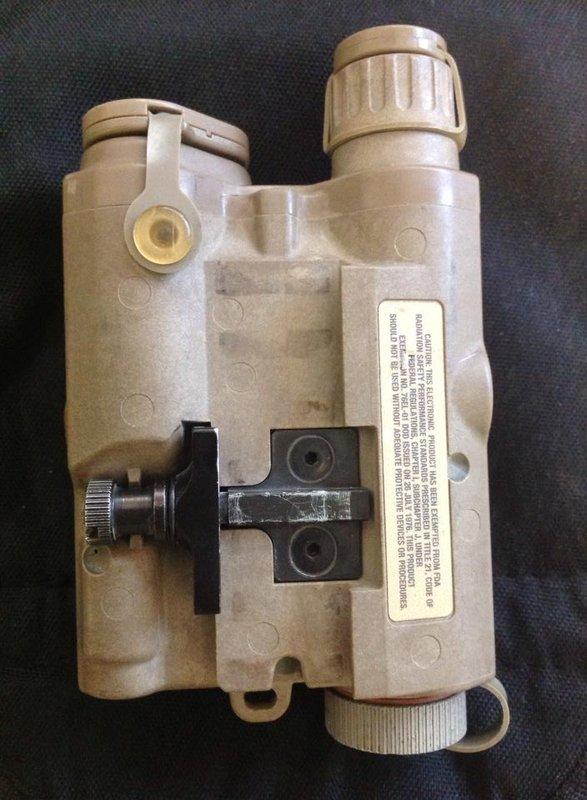 真品 美軍公發 ITI Insight Technology AN/ PEQ15 PEQ-15 雷射定標器 PVS IR | 露天市集 | 全 ...