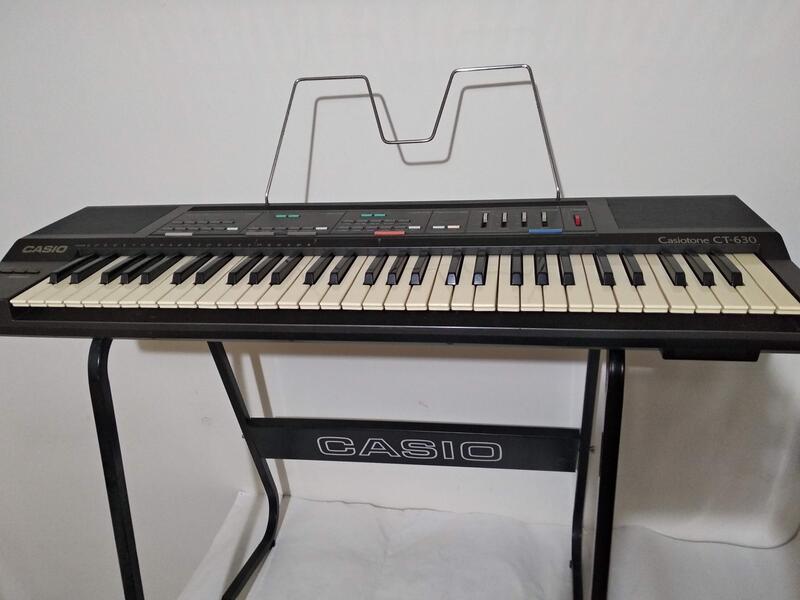 CASIO卡西歐電子琴CT-630 附CASIO專屬琴架與琴譜架(照片圖1,2所示) 附"全英文"操作指導手冊 | 露天市集 | 全台最大的網路購物市集