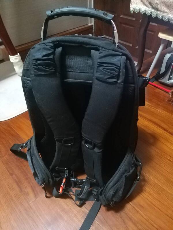 TOIMEND雙肩相機登山包.減壓背帶.可調整防震隔層 | 露天市集 | 全台最大的網路購物市集