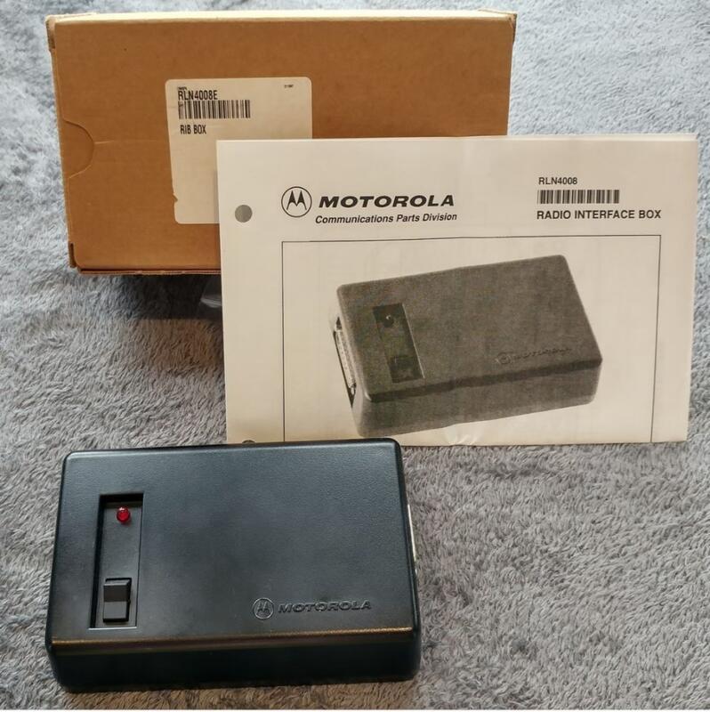 全新 MOTOROLA 無線電原廠燒錄器 RLN4008{警察、消防、救災、EMT、海巡、業餘無線電} | 露天市集 | 全台最大的網路購物市集