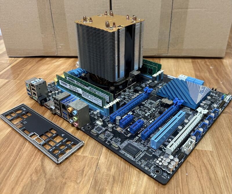 二手 華碩 ASUS P9 X79 主機板 I7 3930K DDR3 16GB | 露天市集 | 全台最大的網路購物市集